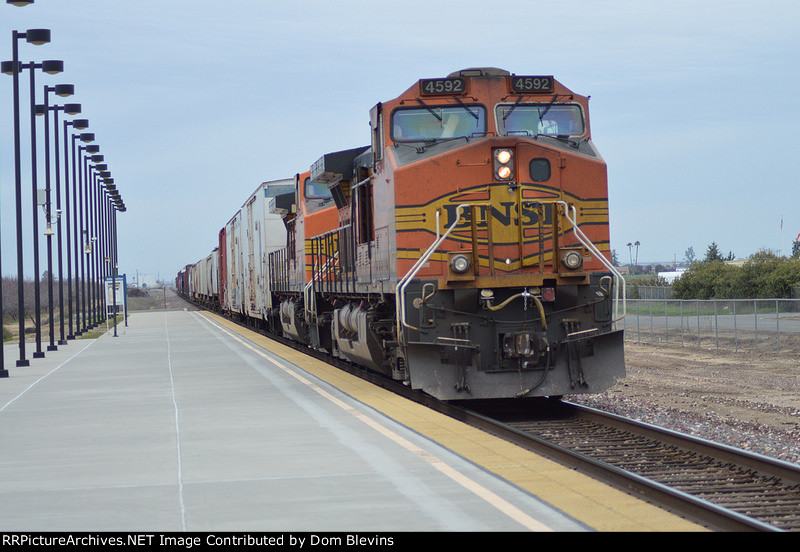 BNSF 4592